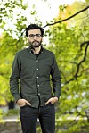 Søsterens død førte Kaveh Rashidi og samboeren Aina sammen - Underholdning