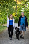 Siden Dina (18) var åtte år, har mamma vært fanget i sitt eget hjem ...